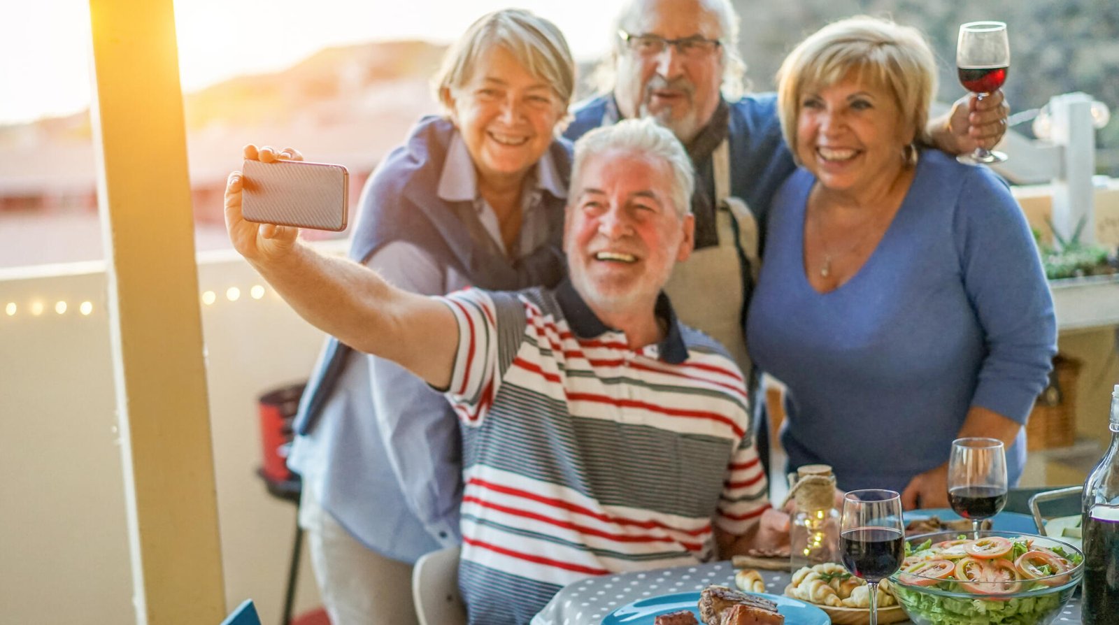 The Role of Technology in Creating Interactive Senior Communities - neonjs